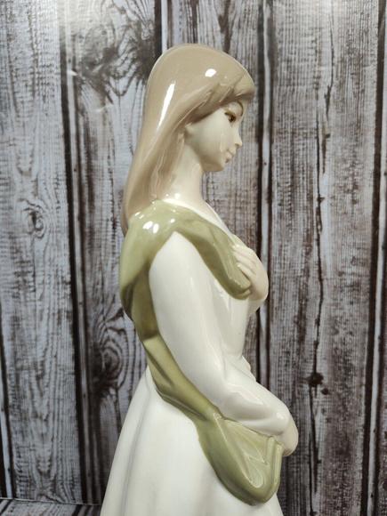 Other | Diana Porcelain Girl Woman Figurine Spain Stamped Diana ...